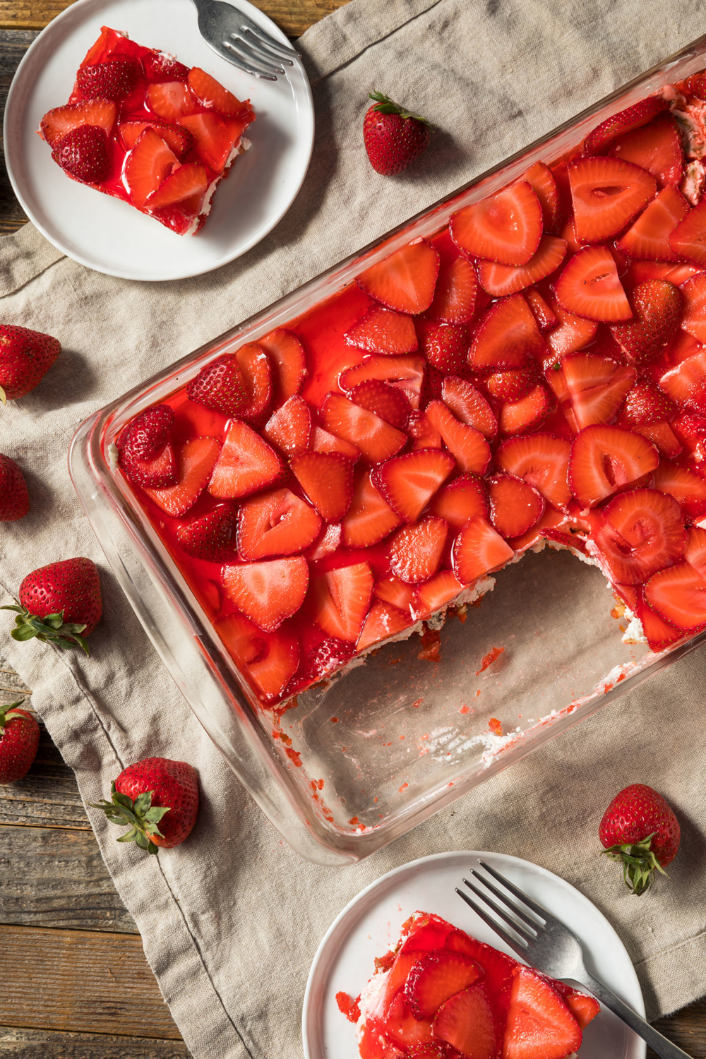 Strawberry Cheesecake Pretzel Salad Recipe - Winky Desserts